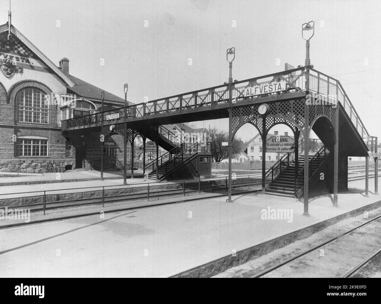 Bridge transition at Alvesta station Stock Photo - Alamy