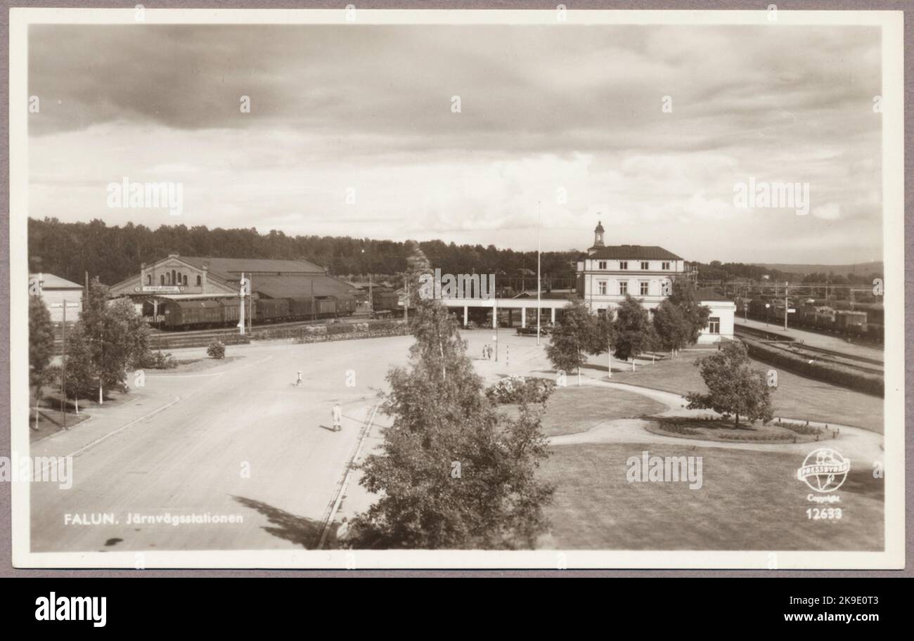 View station area and road to station Stock Photo - Alamy