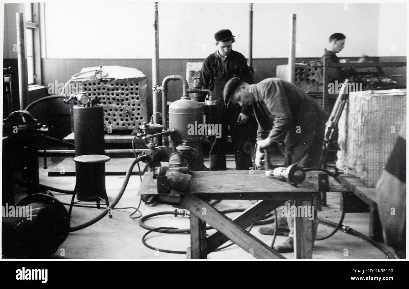 Work in the workshop Stock Photo - Alamy