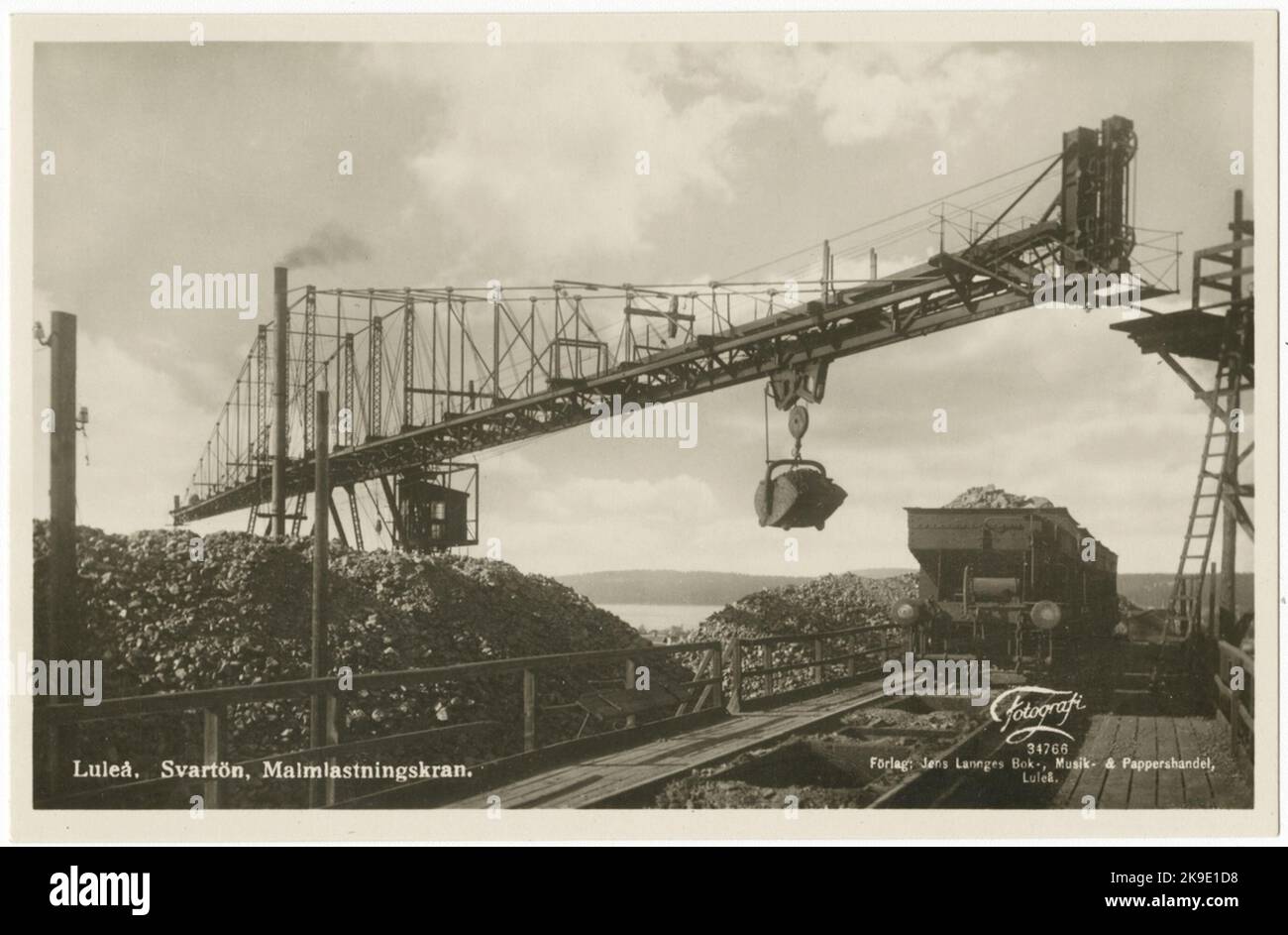 Rail loading Cut Out Stock Images & Pictures - Alamy