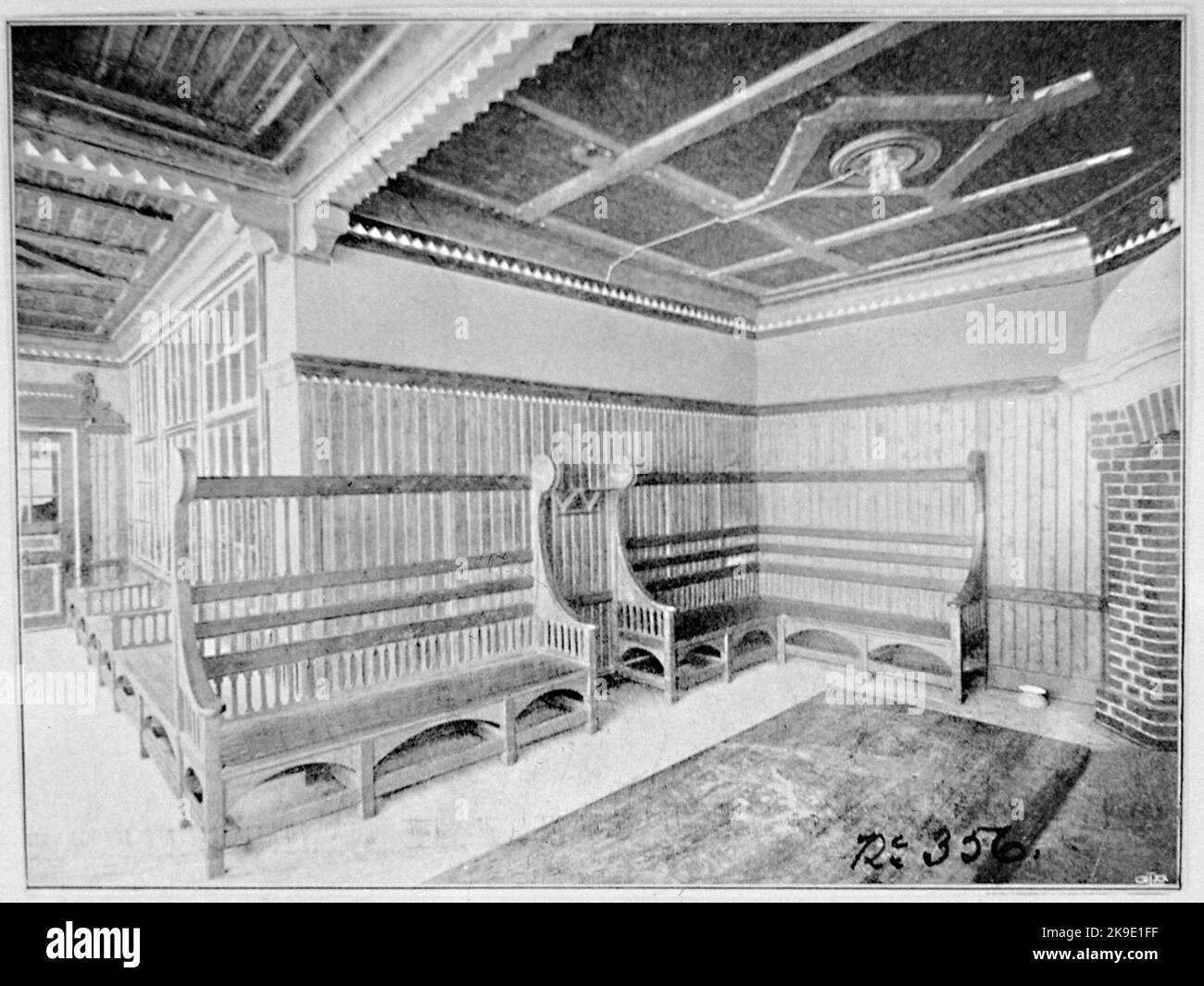 Second class waiting room hi-res stock photography and images - Alamy