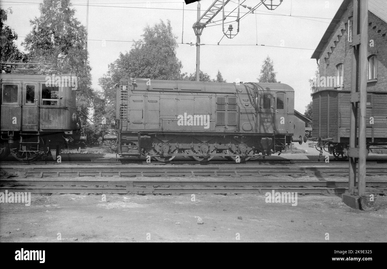 Diesel electrical locomotive. State Railways, SJ V1 4 Stock Photo - Alamy