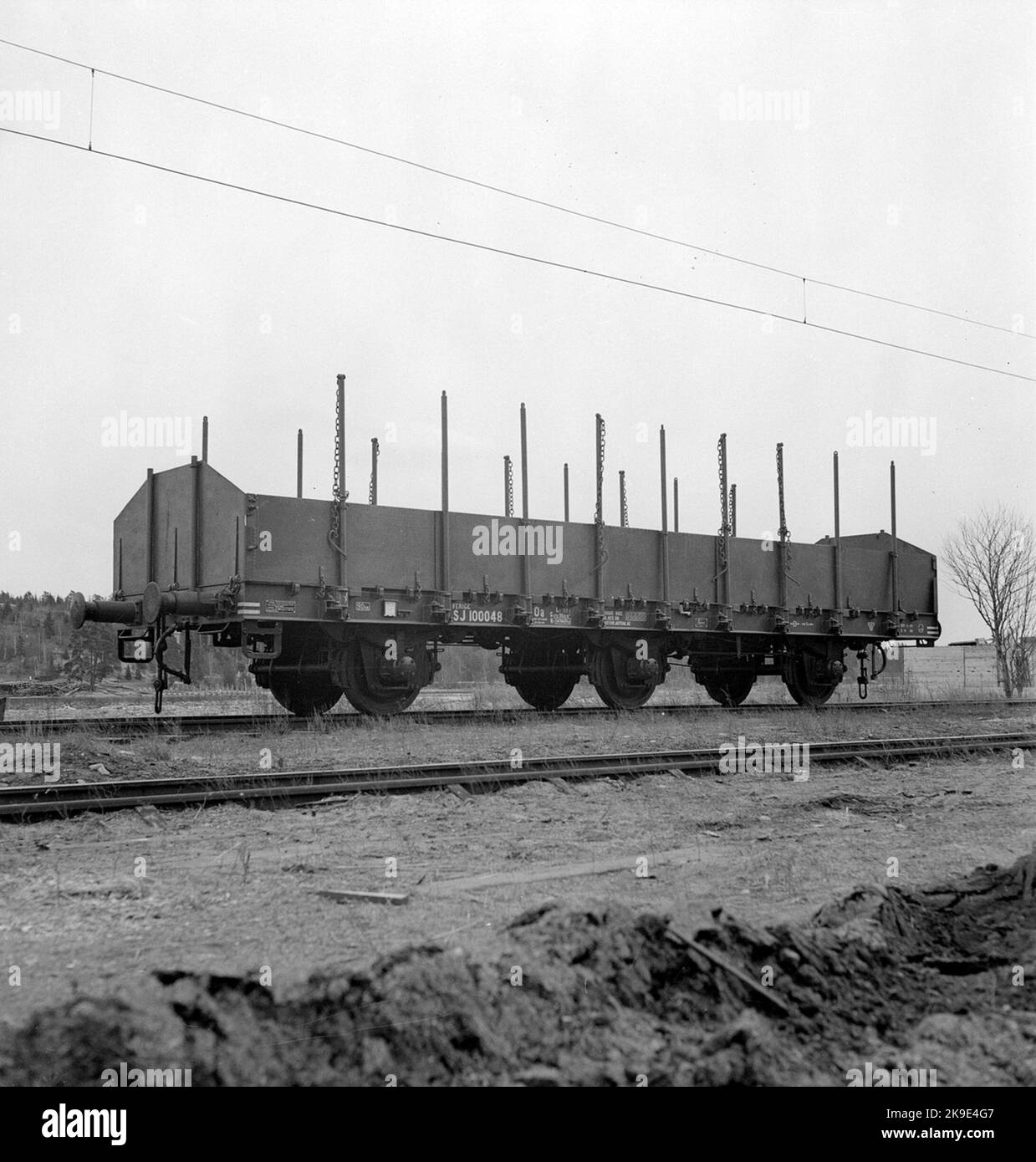 State Railways, SJ OA 100048. Standard OA cart. Trexous post carriage ...
