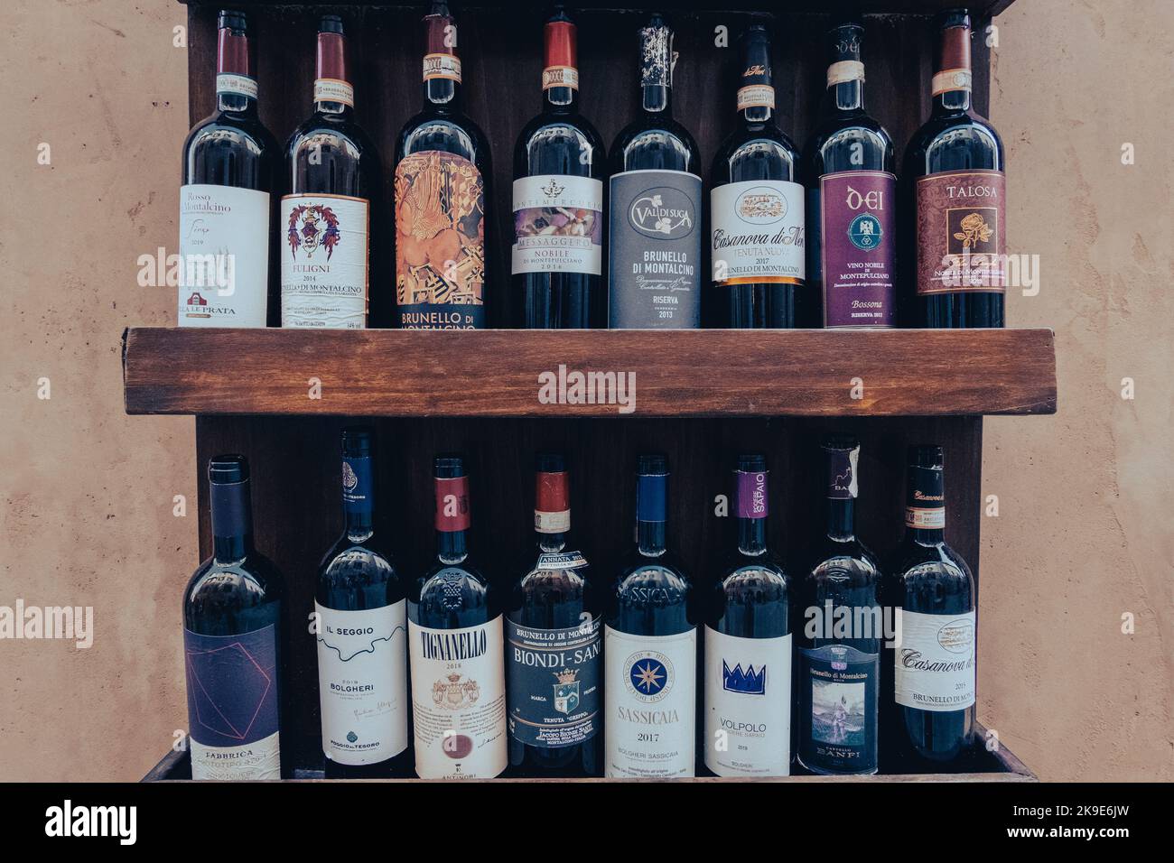 Medieval wine bottles hi-res stock photography and images - Alamy