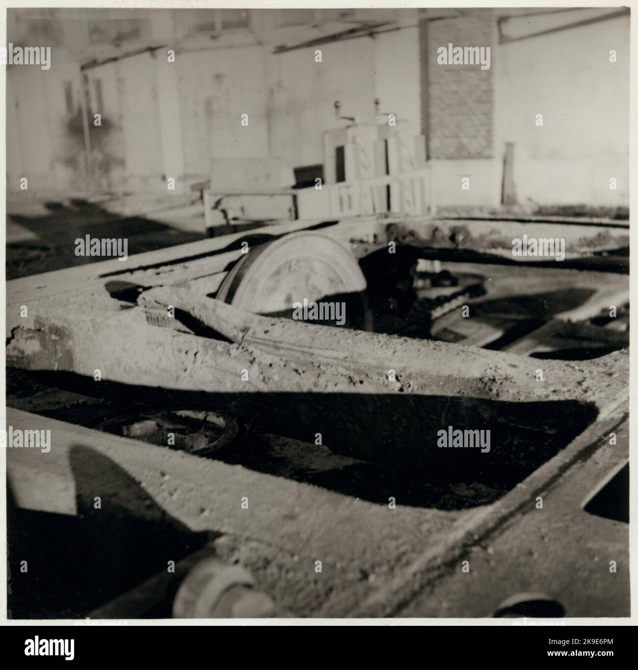 Damage to the A-car running bogie after an accident at the stop Ark in ...
