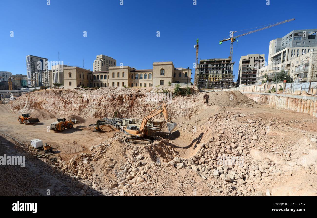 Midtown Jerusalem project at the early stages of its construction ...