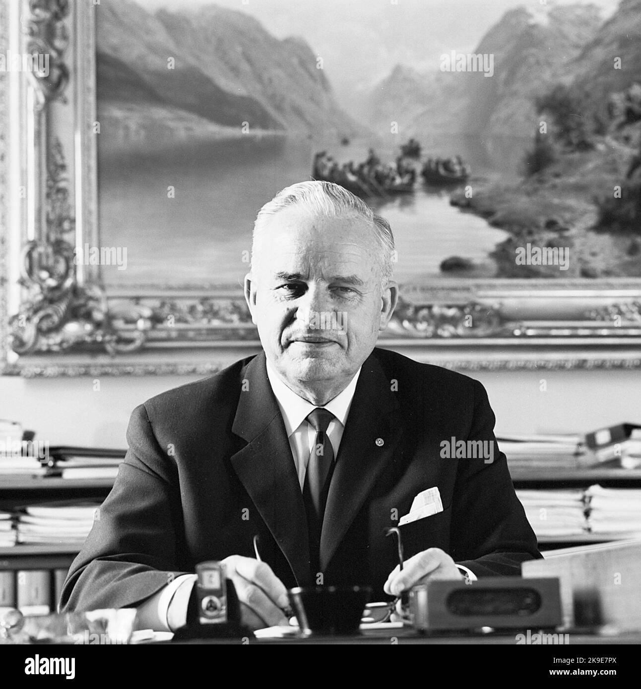 Chief director hi-res stock photography and images - Alamy