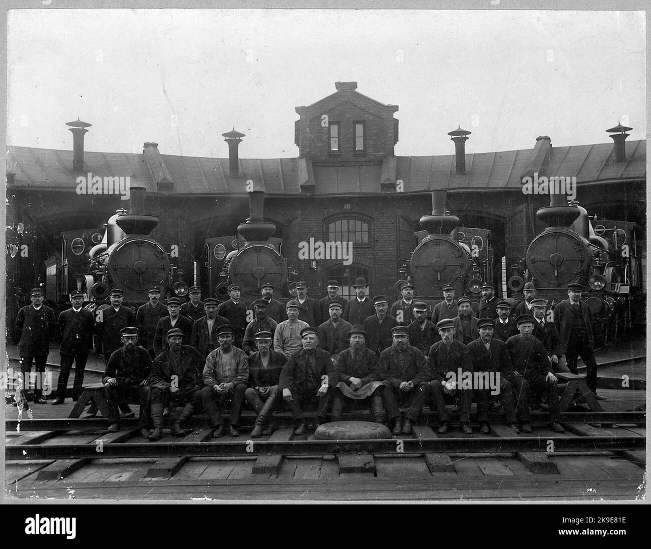 Stable staff hi-res stock photography and images - Alamy