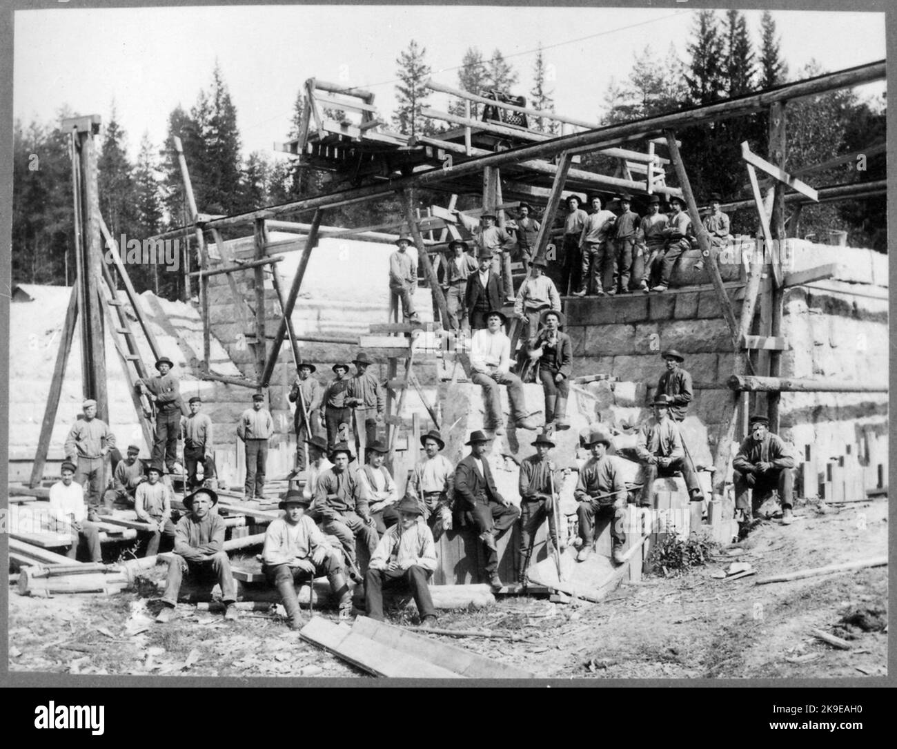 The workers are photographed at bridge construction Stock Photo - Alamy