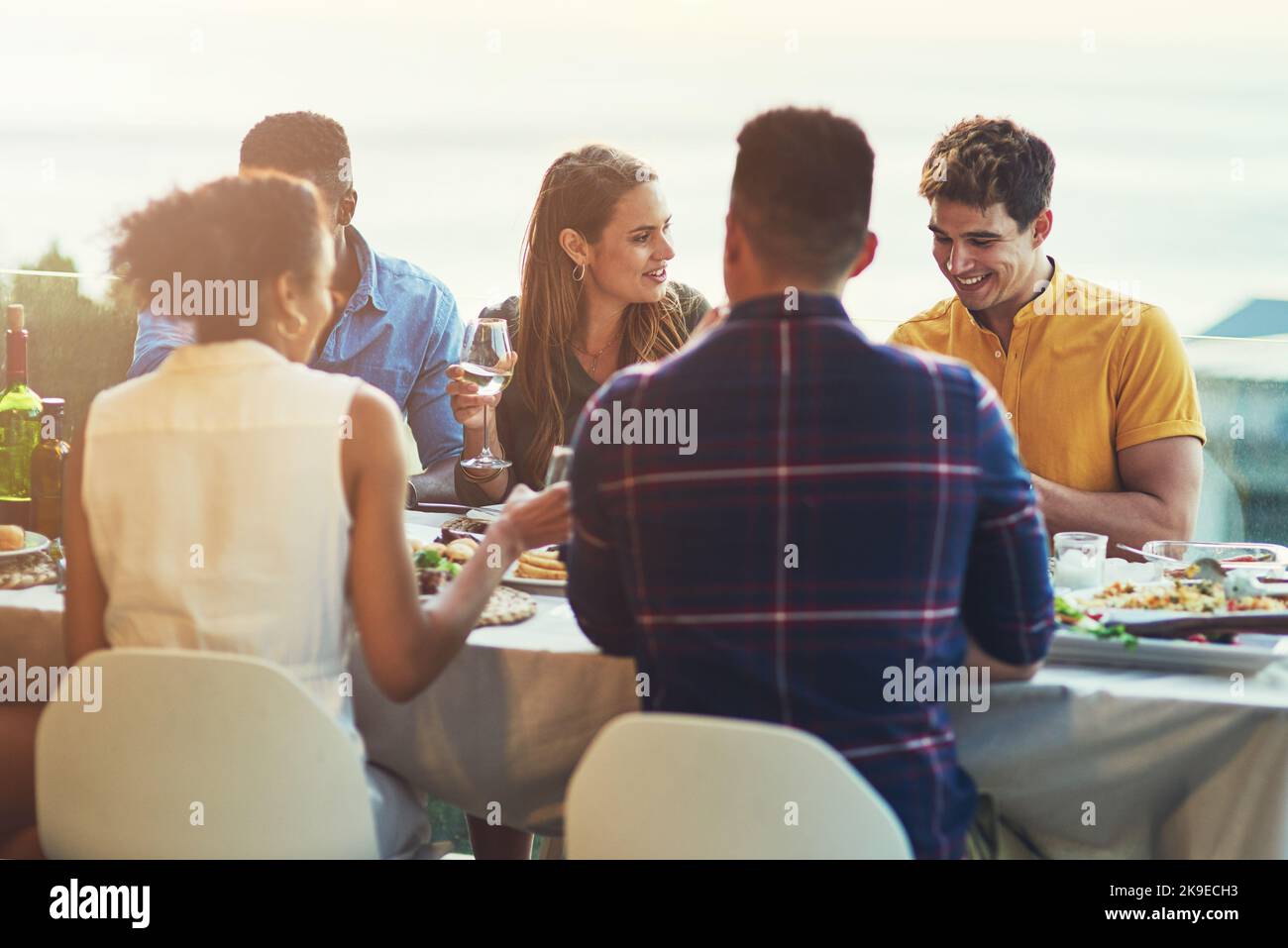 Company around outside table hi-res stock photography and images - Alamy