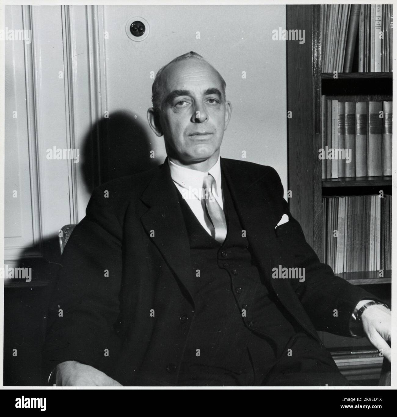 Manager ernst hi-res stock photography and images - Alamy