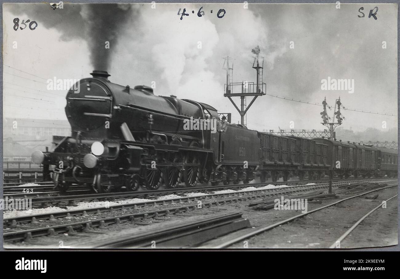 850 lord nelson hi-res stock photography and images - Alamy