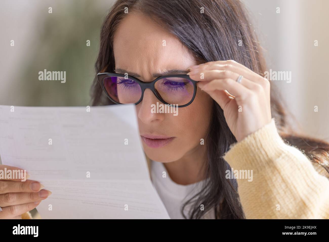 Astigmatism hi-res stock photography and images - Alamy