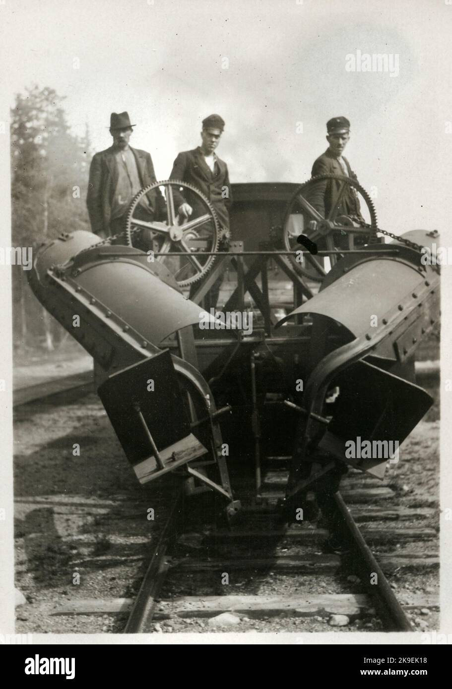Ballast adjusters at Dala - Ockelbo - Norrsundet Railway, Donj Stock ...