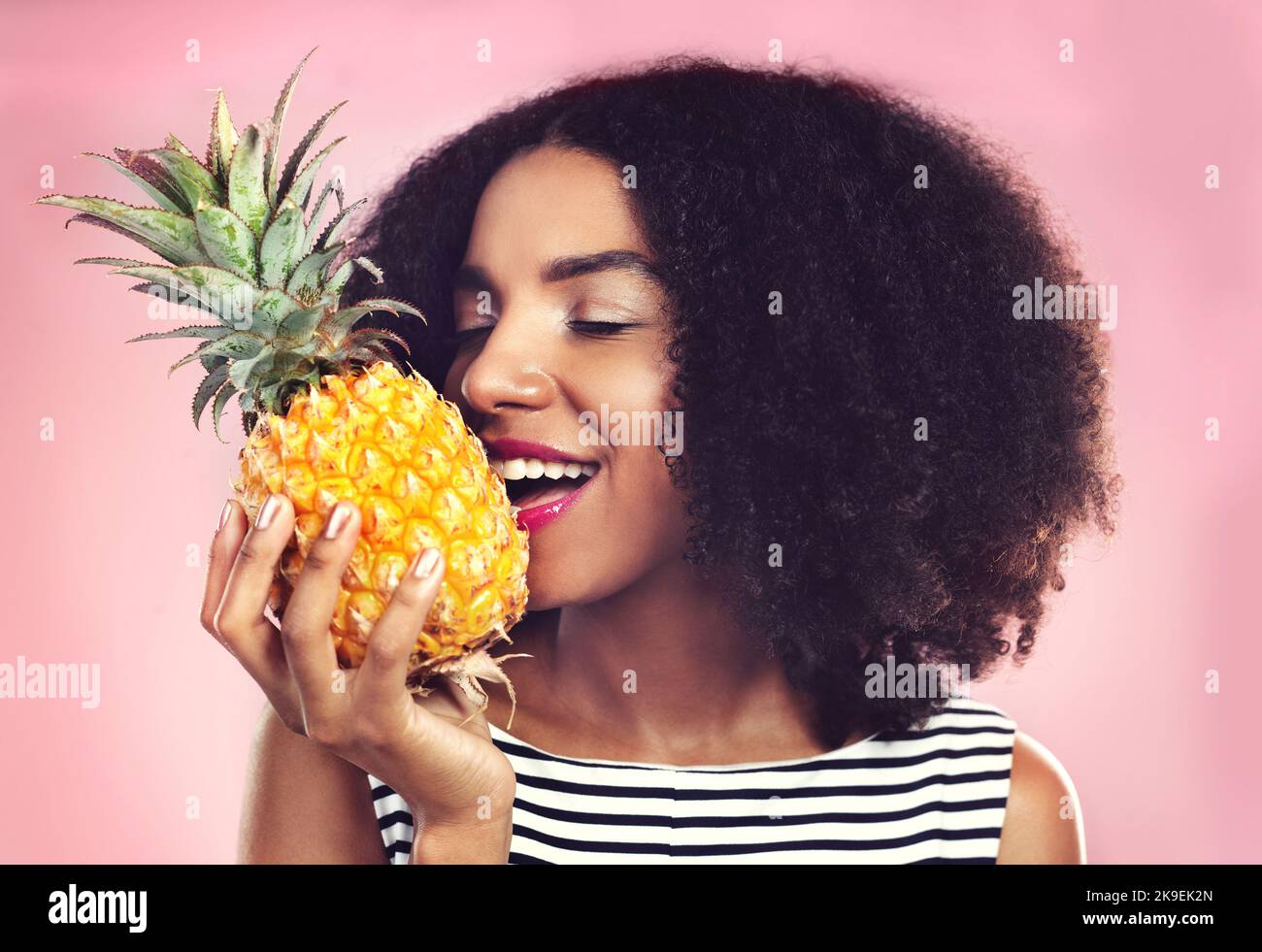African fruit lady hi-res stock photography and images - Alamy