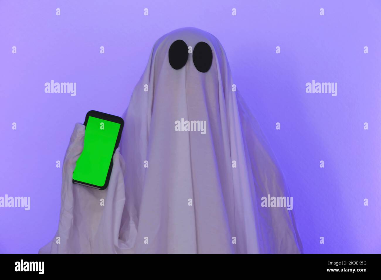 Ghost green screen hi-res stock photography and images - Alamy