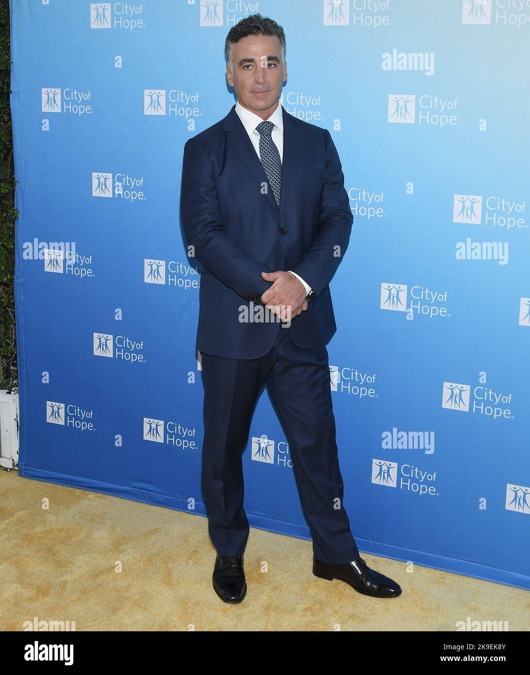 Avery Lipman arrives at the City of Hope’s 2022 SPIRIT OF LIFE Gala ...