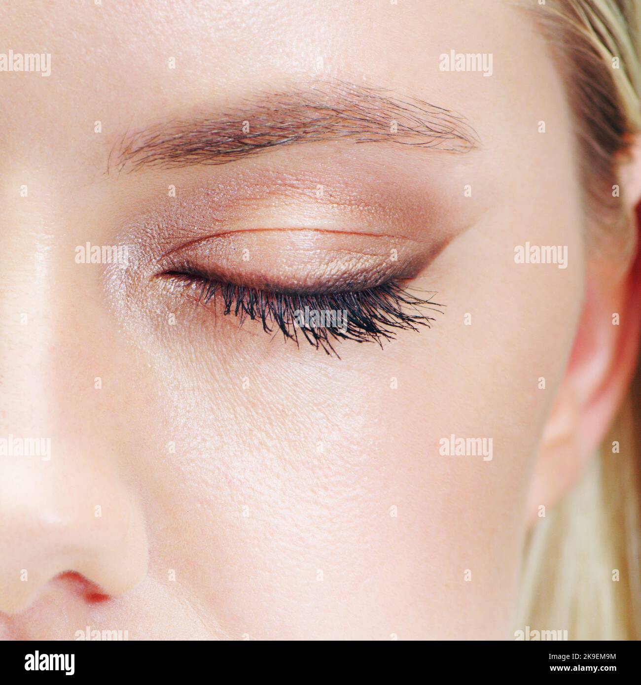 Can single posing head shot hi-res stock photography and images - Alamy