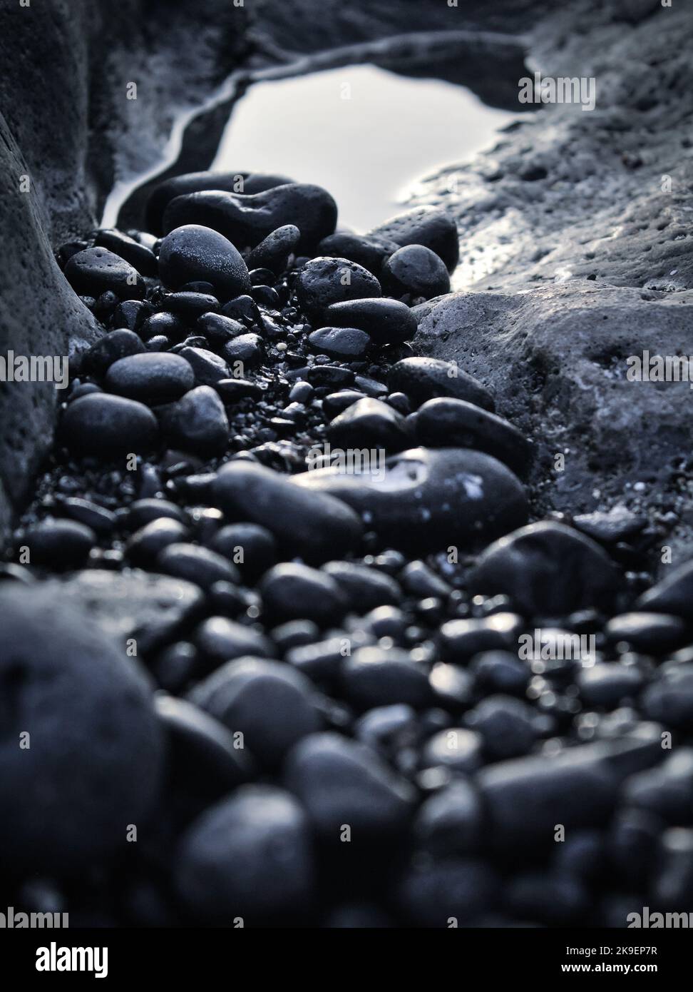 Wet stone hi-res stock photography and images - Alamy