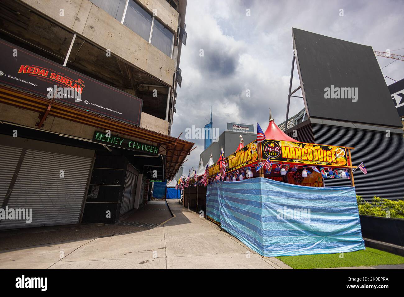 Warisan merdeka tower hi-res stock photography and images - Alamy