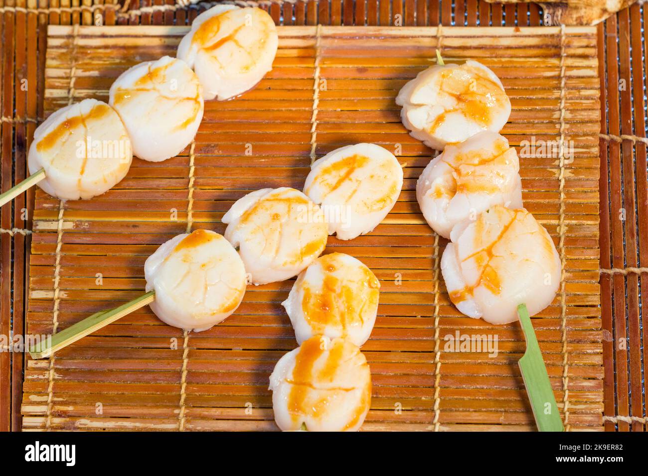 Skewered scallops hi-res stock photography and images - Alamy