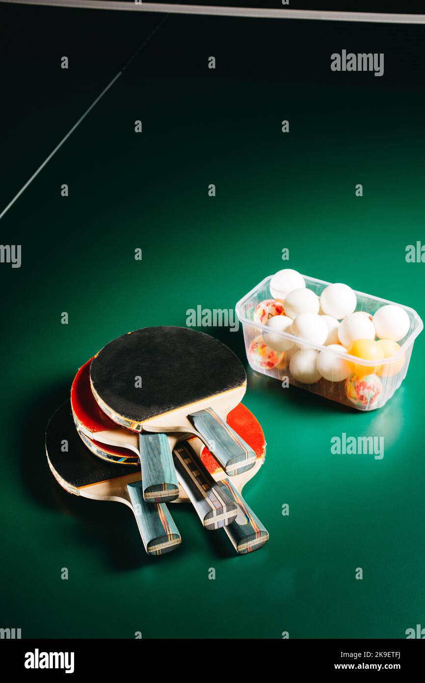 Green gaming table hi-res stock photography and images - Alamy