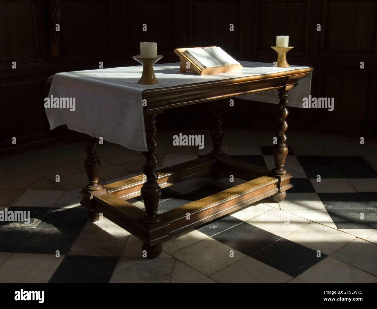 Willen church hi-res stock photography and images - Alamy