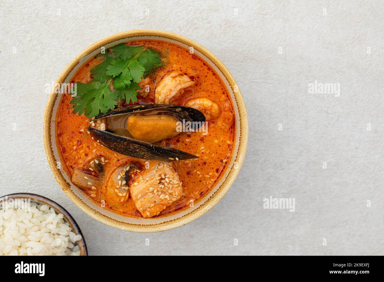 Soup seafood hi-res stock photography and images - Alamy