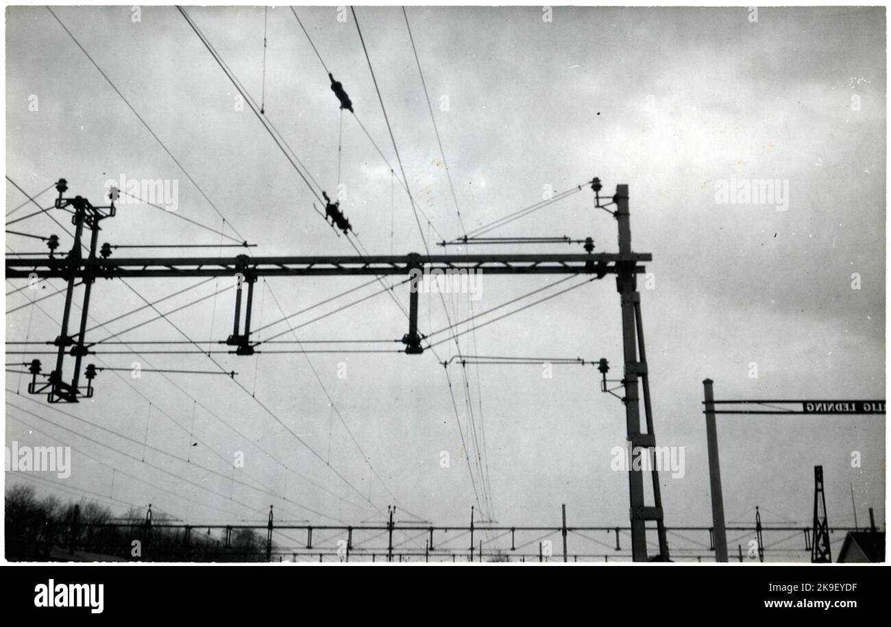 Overhead wiring Cut Out Stock Images & Pictures - Alamy