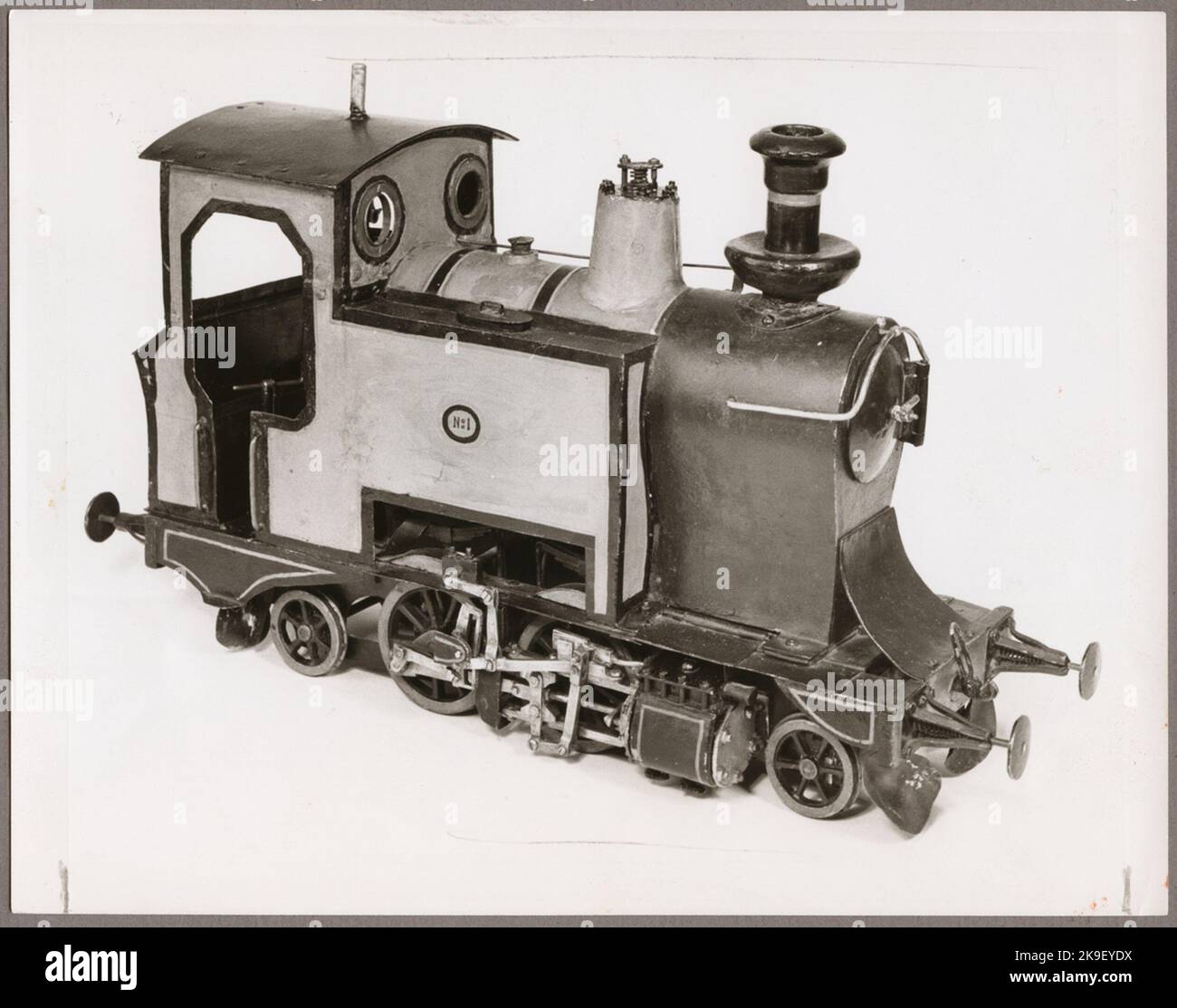 Vintage steam locomotive model hi-res stock photography and images - Alamy