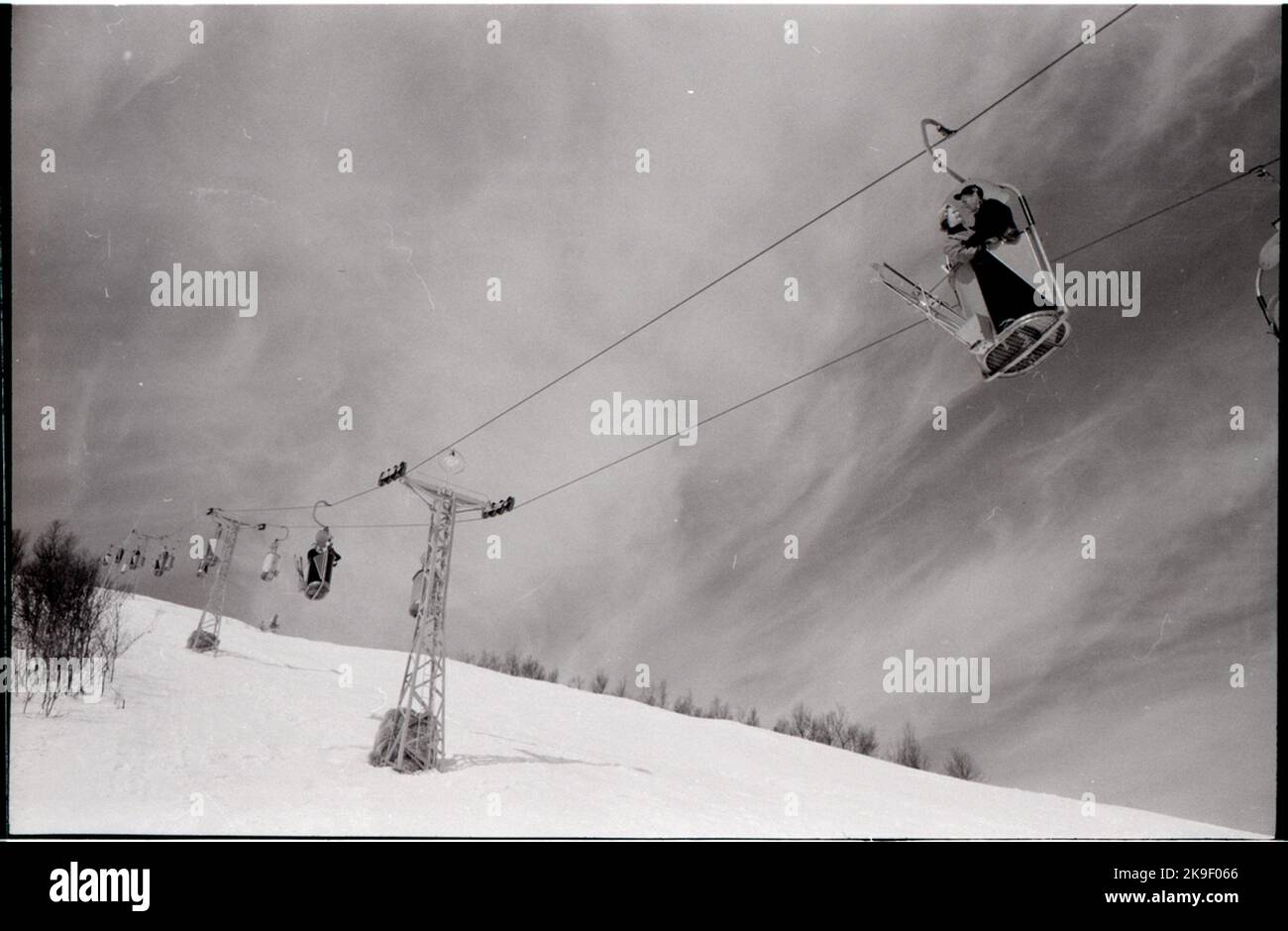 Mountain lifts hi-res stock photography and images - Alamy