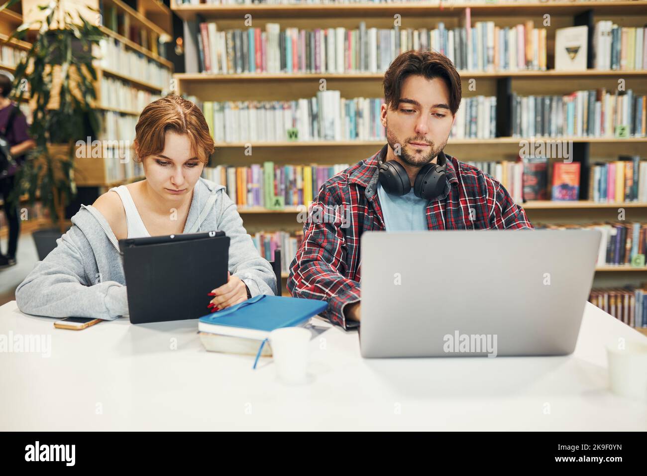 Computer focused hi-res stock photography and images - Alamy