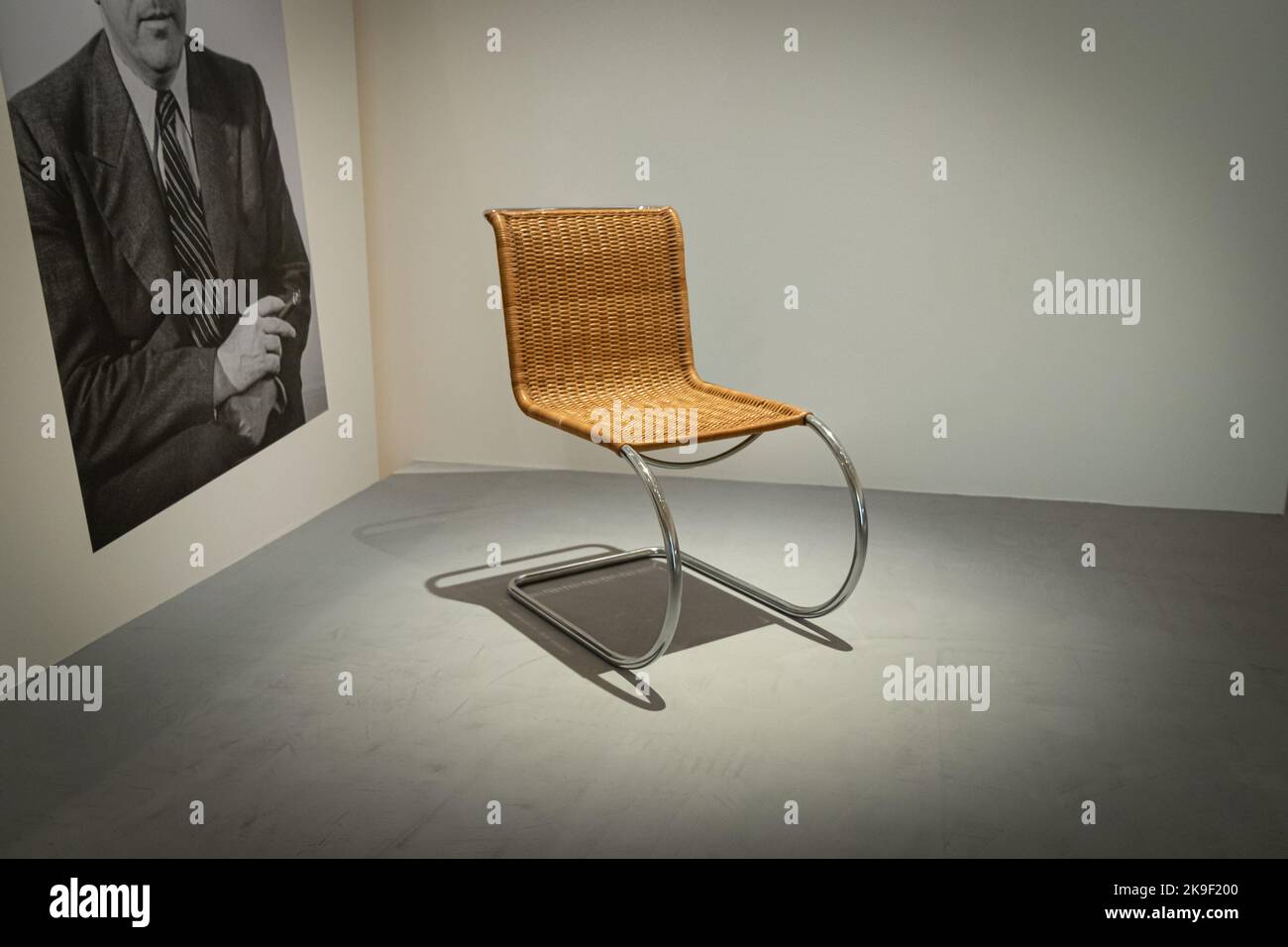 Bauhaus interior hi-res stock photography and images - Alamy