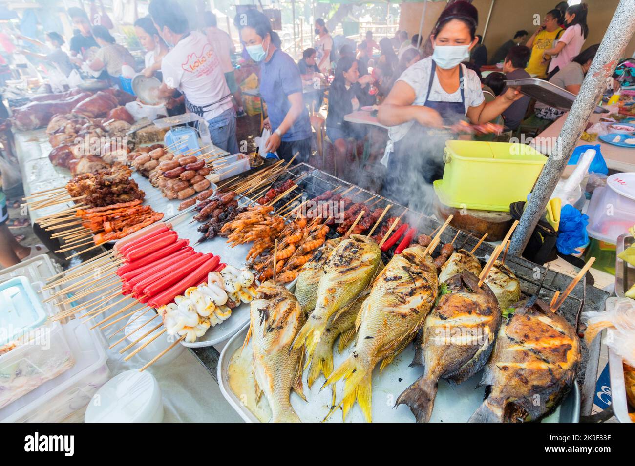 Local Filipino restaurant serving grilled meat and seafood in Cebu ...