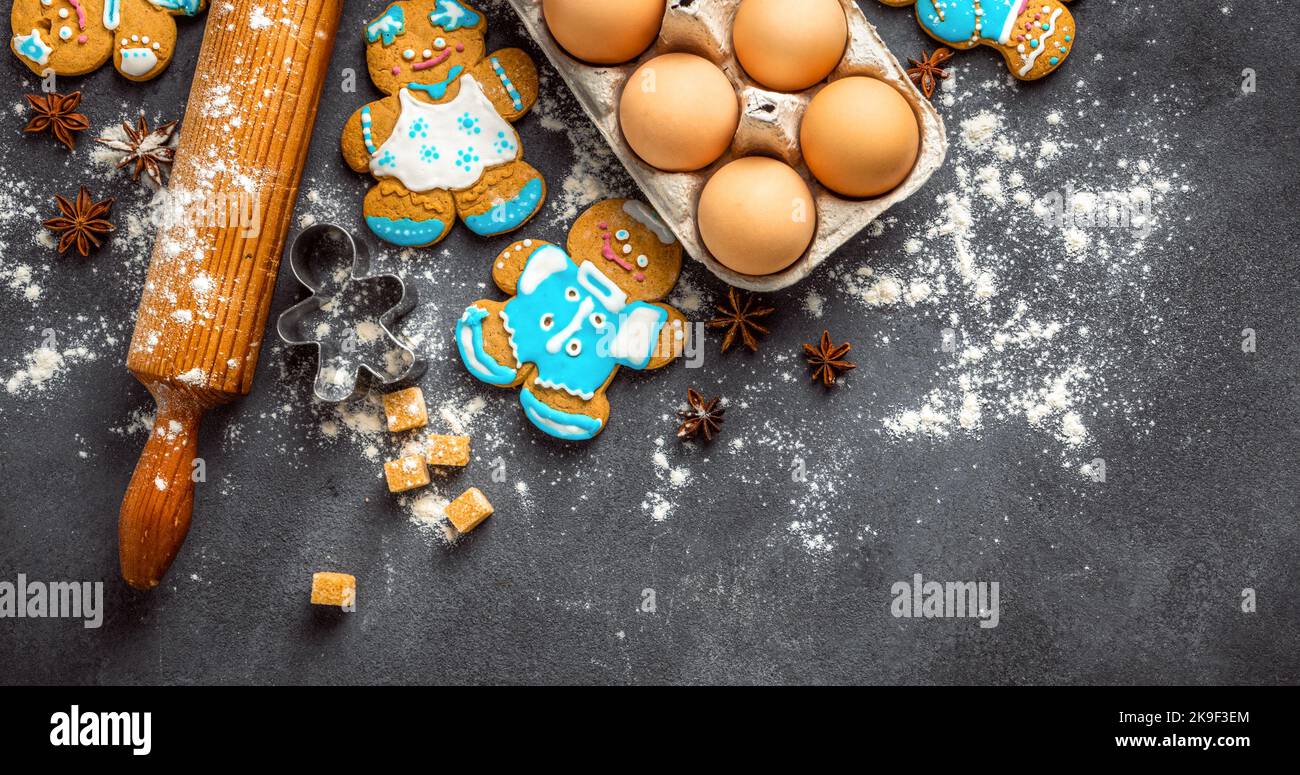 Black gingerbread man hi-res stock photography and images - Alamy