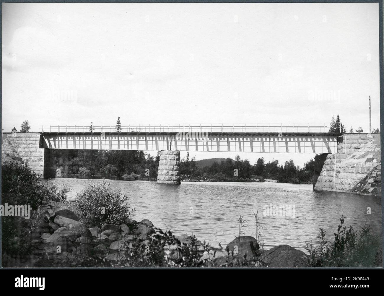 The railway bridge over Lillån Stock Photo - Alamy