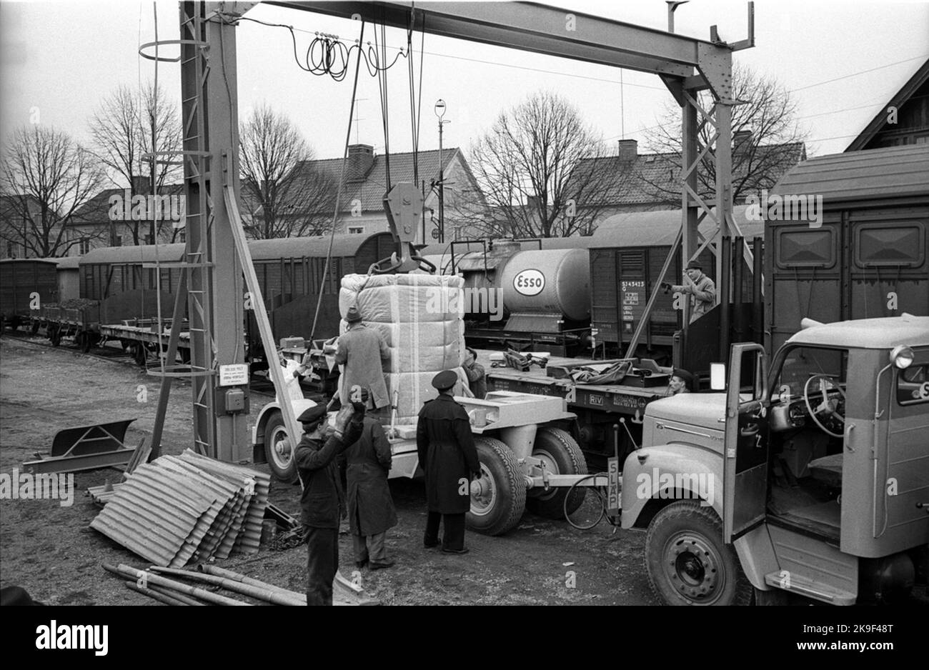 Transport of uranium containers Stock Photo - Alamy