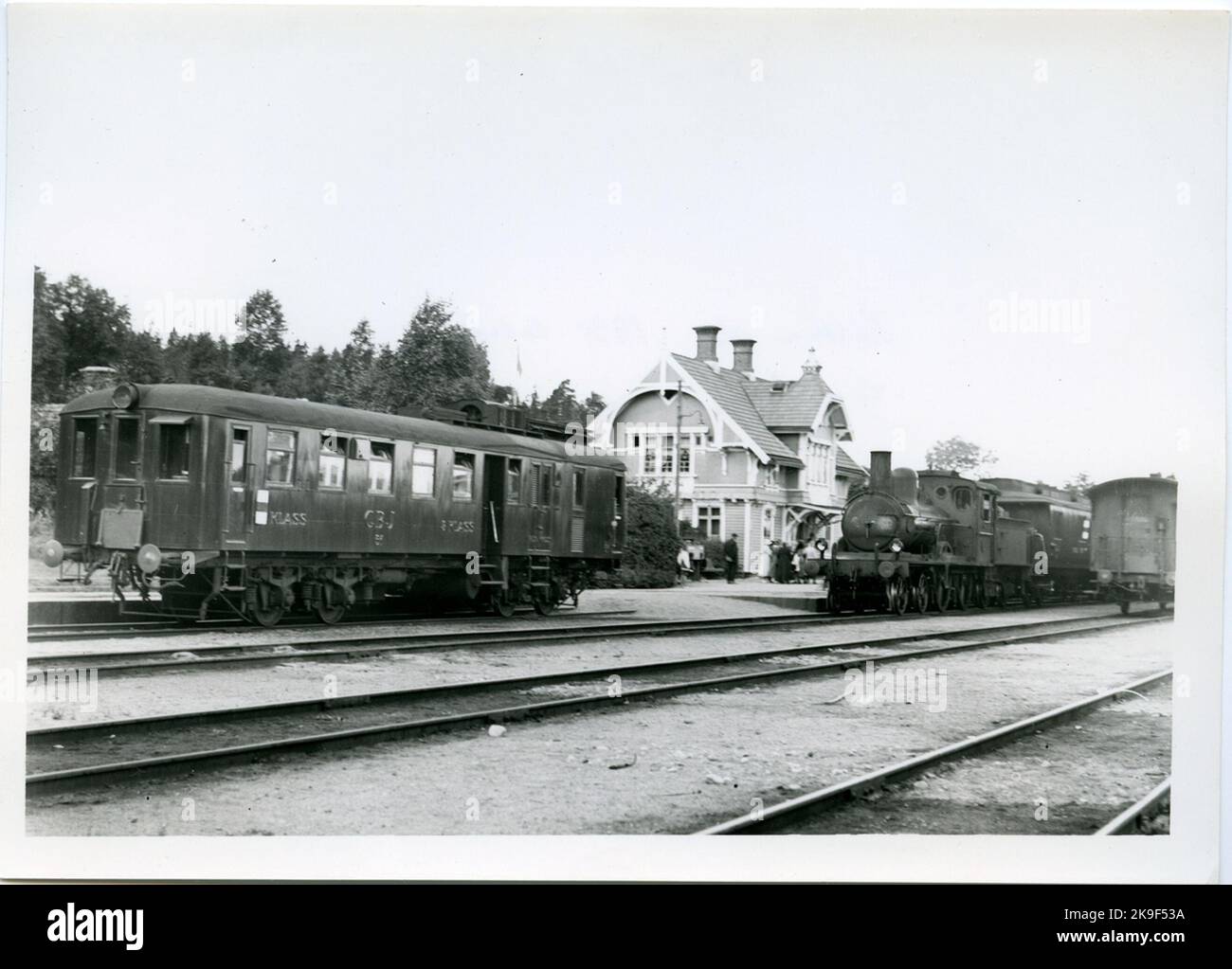 Station built in 1902. Two -storey station house in wood. Mechanical ...