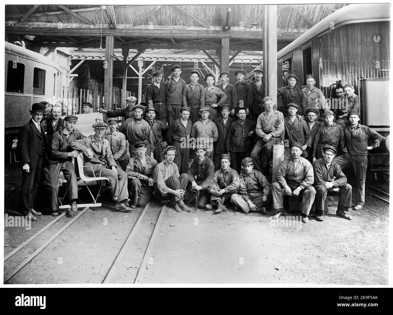 Industry workers Cut Out Stock Images & Pictures - Alamy