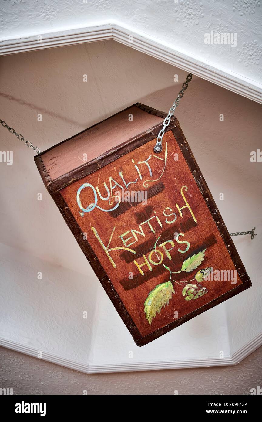 Ceiling prop hi-res stock photography and images - Alamy