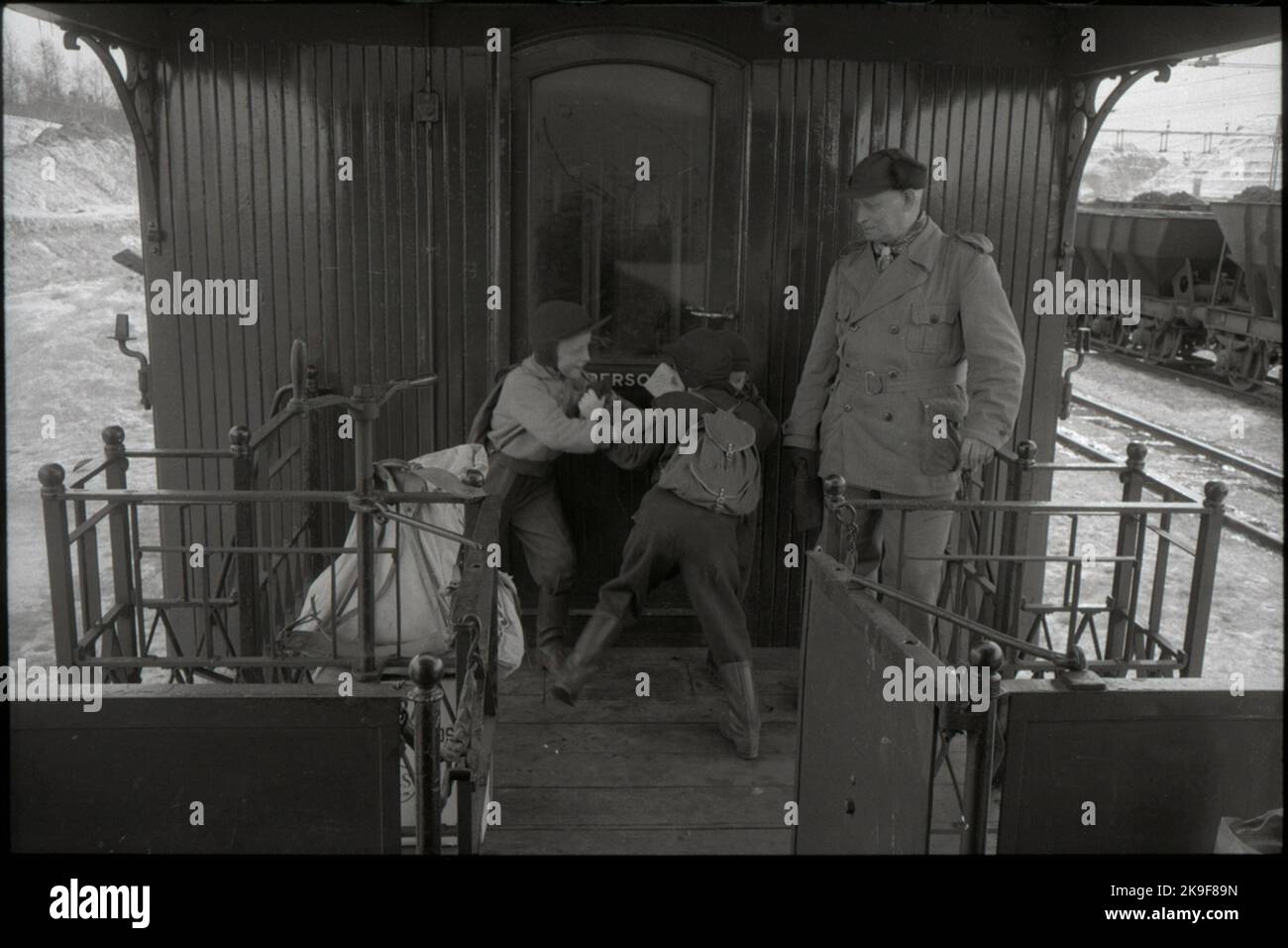 Children quarrel hi-res stock photography and images - Alamy