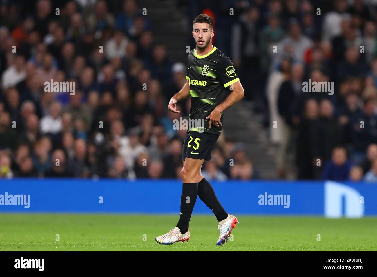 Sporting cp goncalo inacio hi-res stock photography and images - Alamy