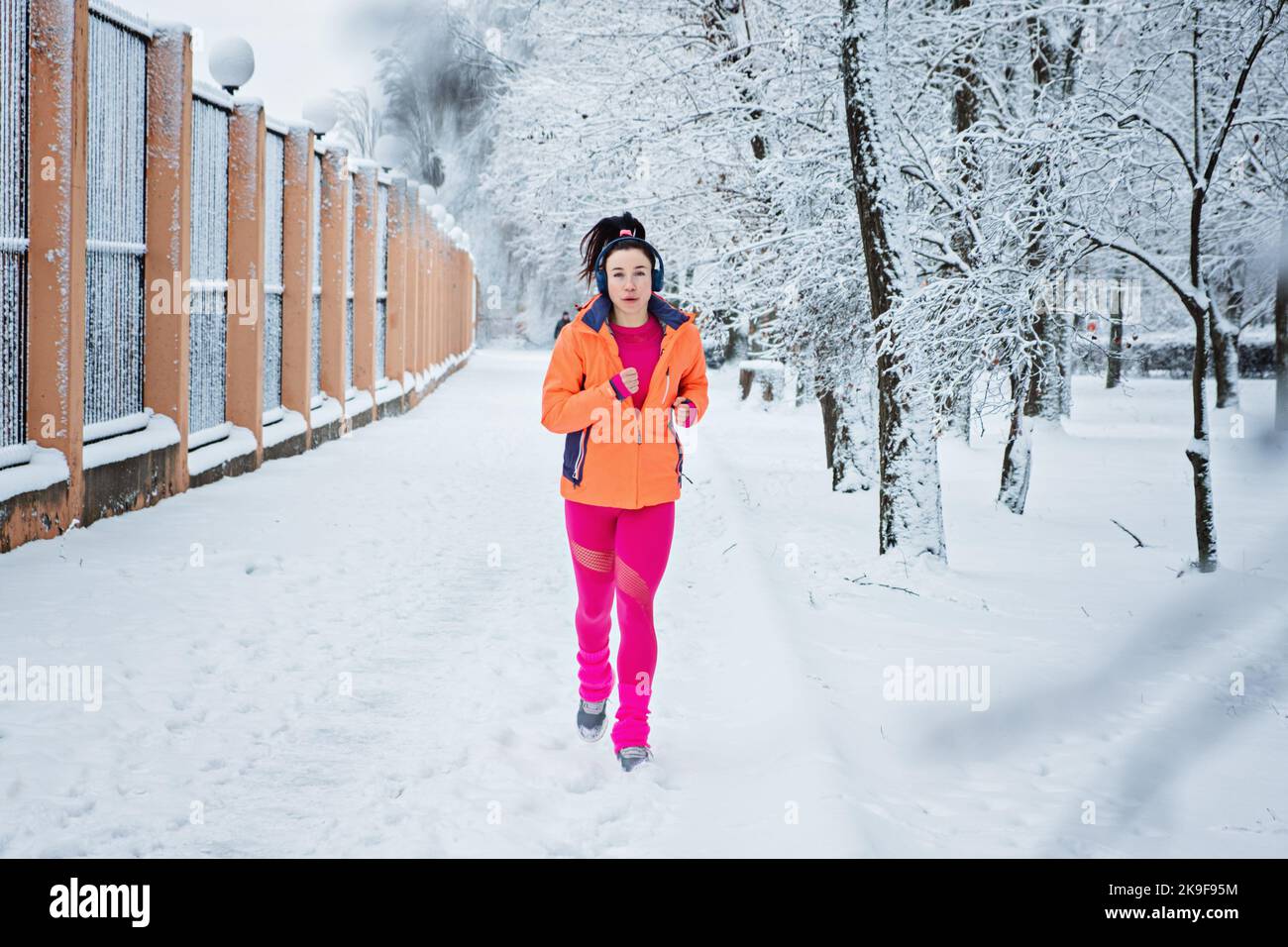 Gear Up for Cold Weather Running, How to Dress for Winter Running ...