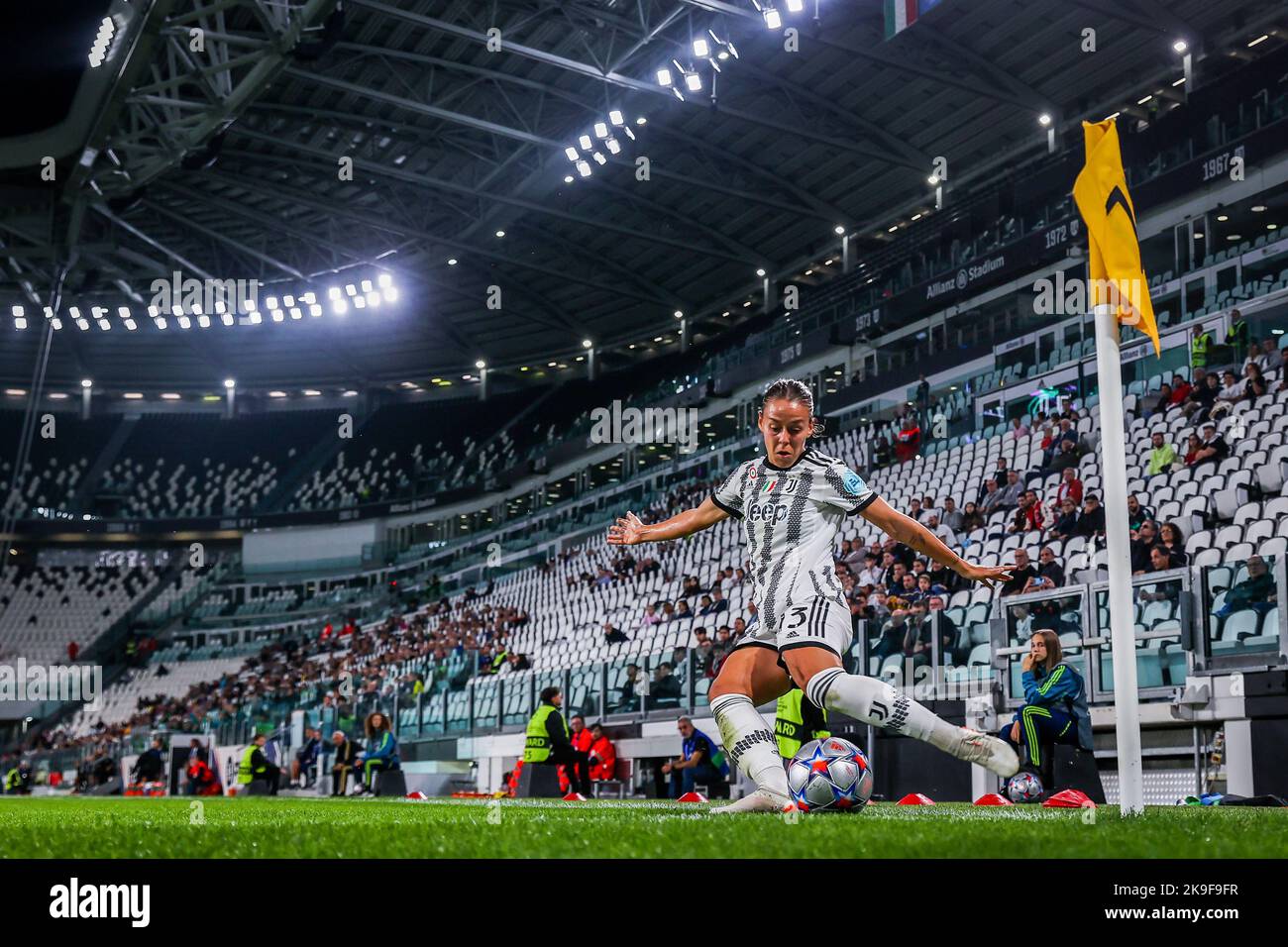 Lisa Boattin of Juventus Women FC corner kicks during the UEFA Women's ...