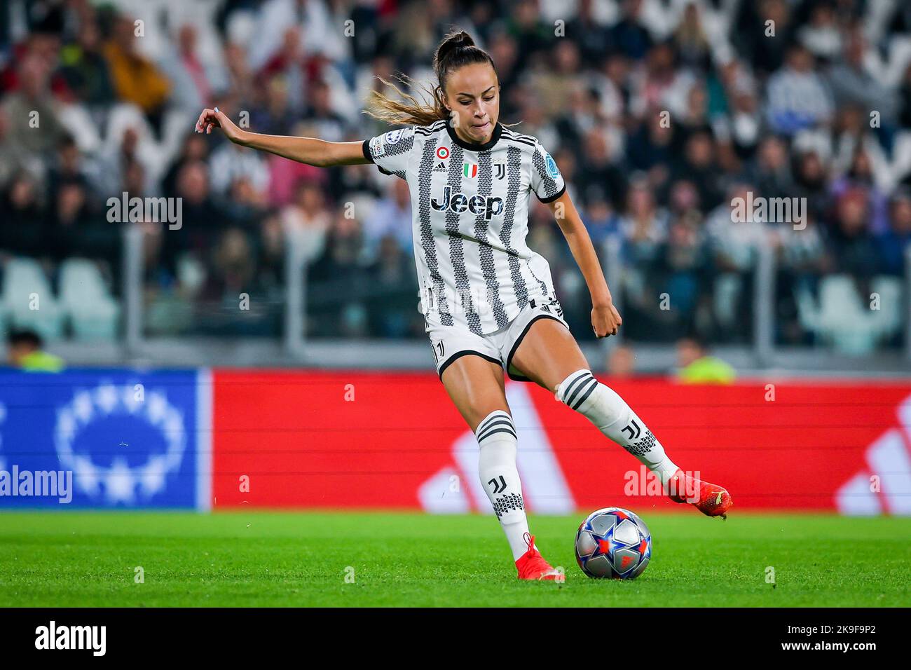 Lisa lyon hi-res stock photography and images - Alamy