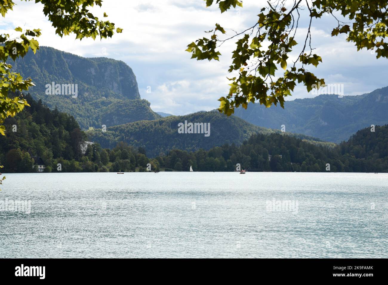 clean blue mountain lake Stock Photo - Alamy