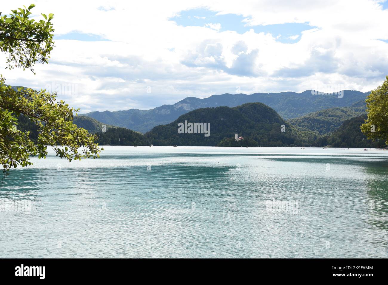 clean blue mountain lake Stock Photo - Alamy