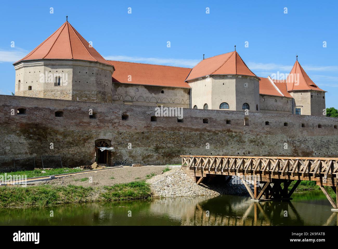 Renovated old historical buildings of Fagaras Fortress (Cetatea Fagaras ...