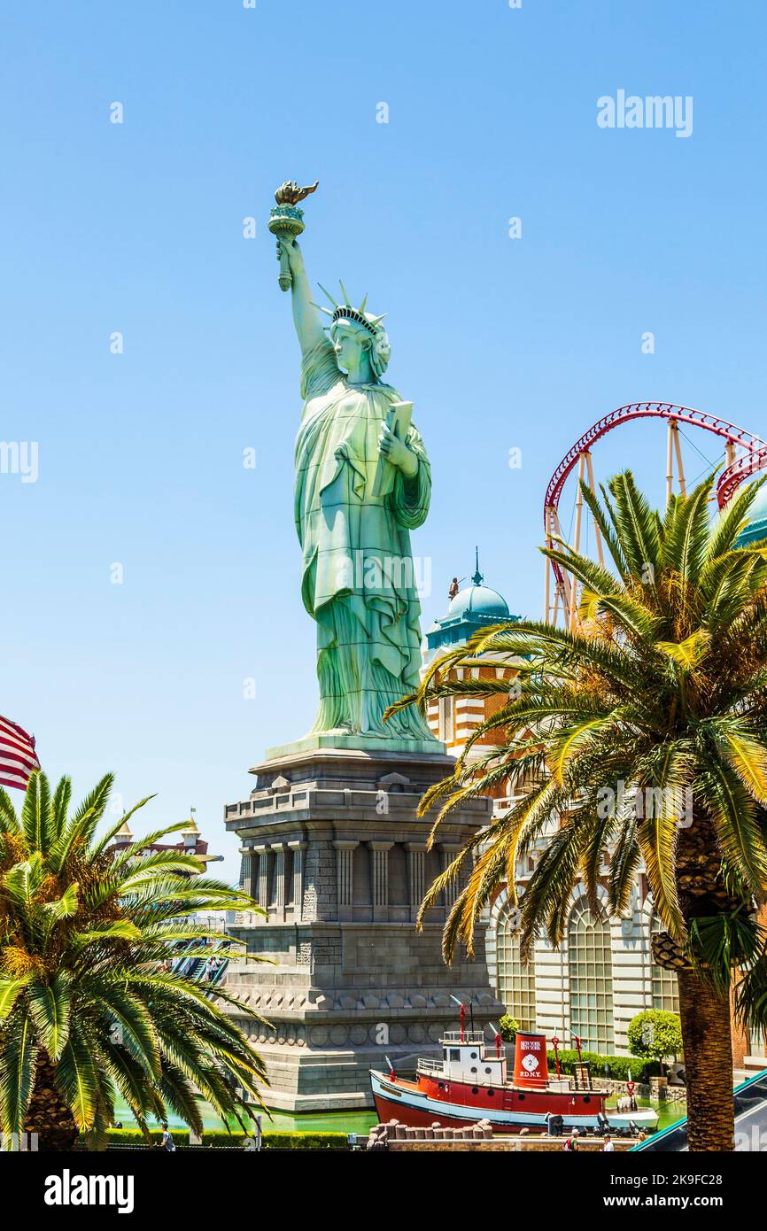 46 foot tall hi-res stock photography and images - Alamy