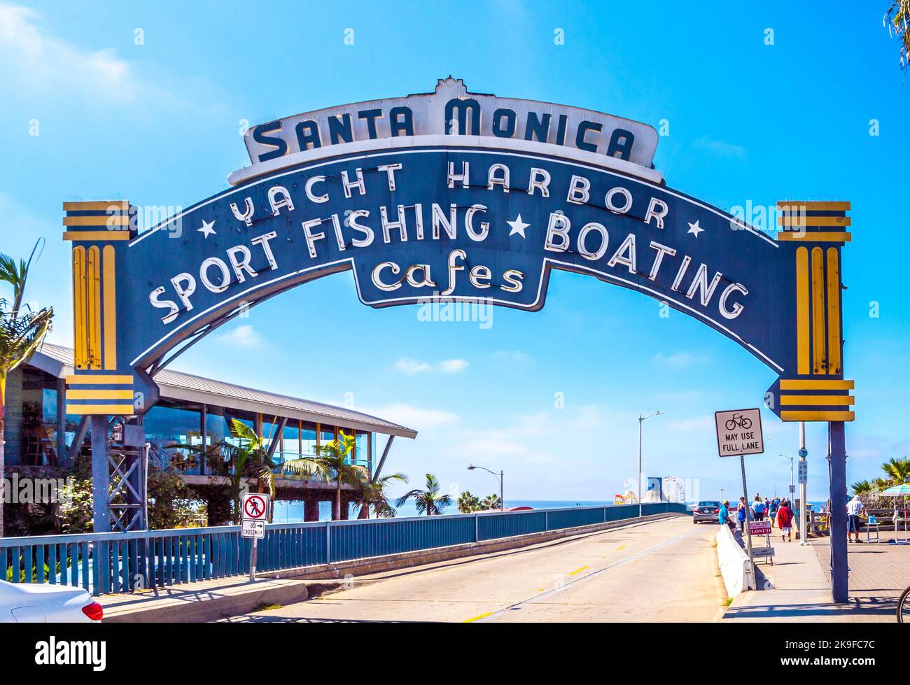 Santa Monica, USA - September 23, 2014: The welcoming arch of Santa ...